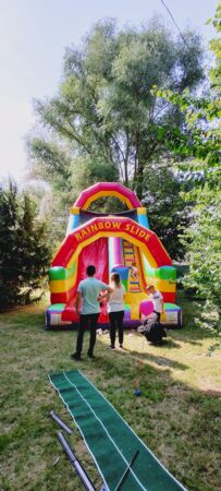 Toboganul gonflabil Rainbow - Tobogan Gonflabil de Inchiriat